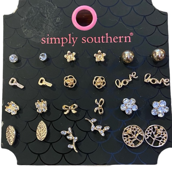 Simply Southern | Jewelry | Simply Southern Set Of 2 Post Earrings ...